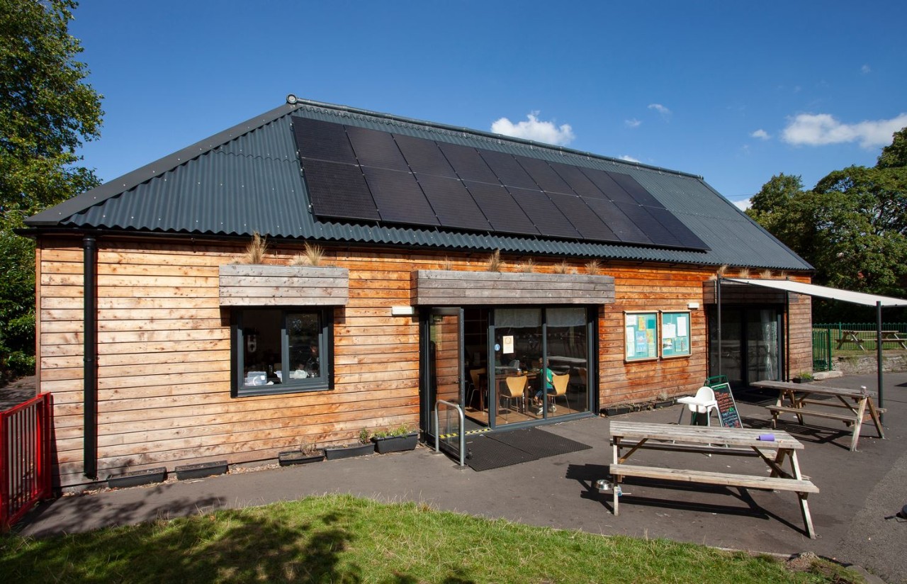 Victoria Park Community Building | Kingspan GB