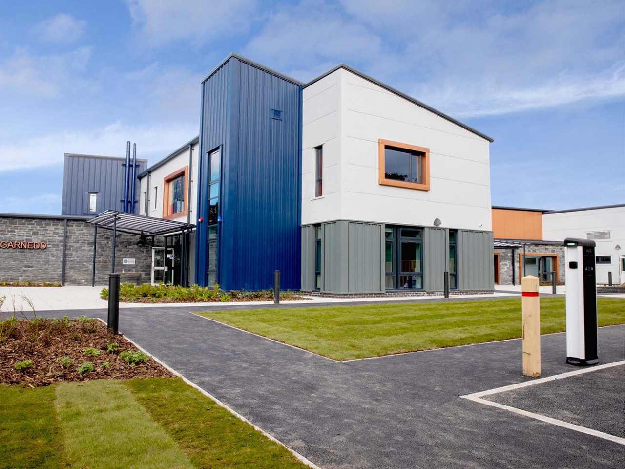 Ysgol Y Garnedd | Kingspan GB