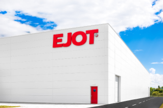 Panouri izolate de perete