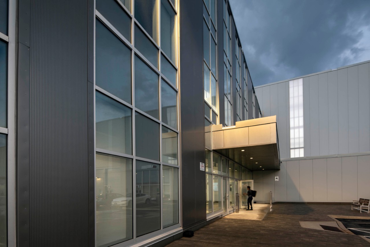 Bombardier Global Manufacturing Center | Kingspan US