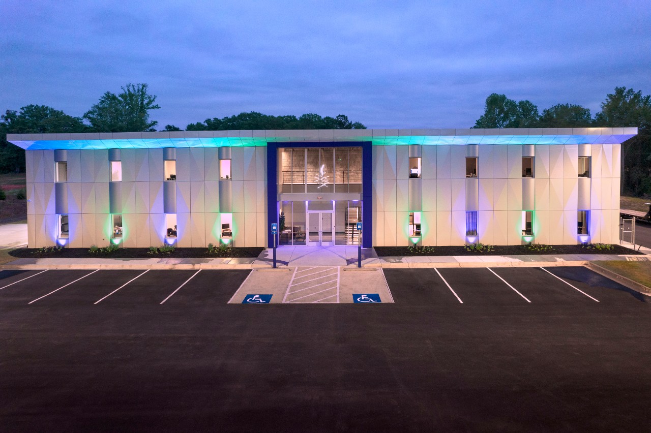 Carros Metal Concepts HQ | Kingspan CA