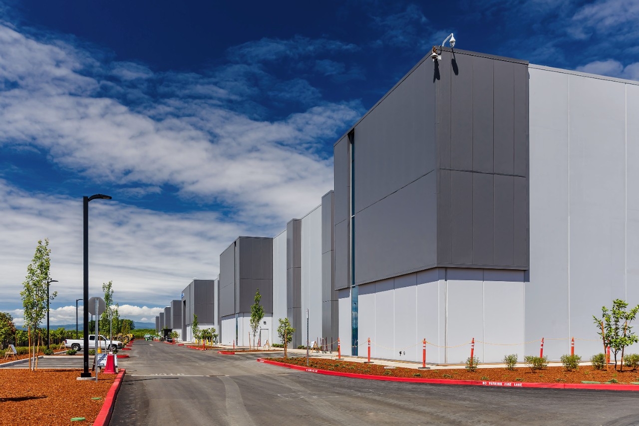 NTT HI2 Data Center | Kingspan US