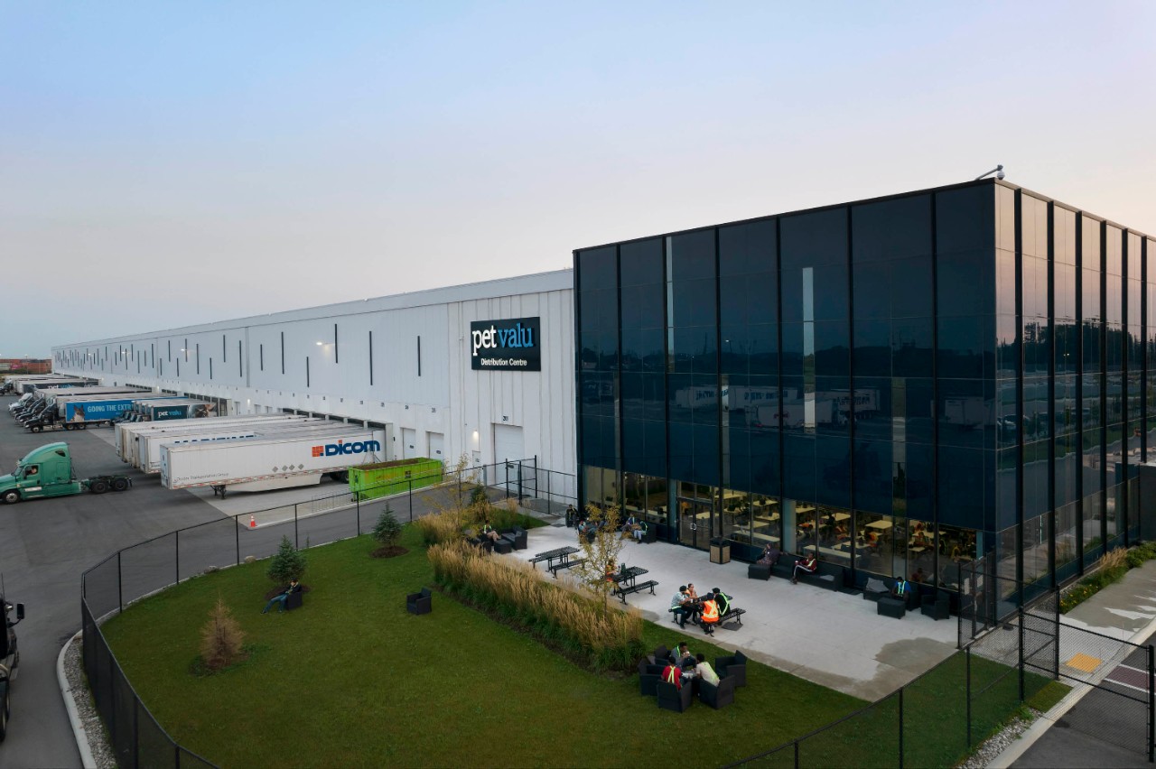 Pet Valu Distribution Center | Kingspan US