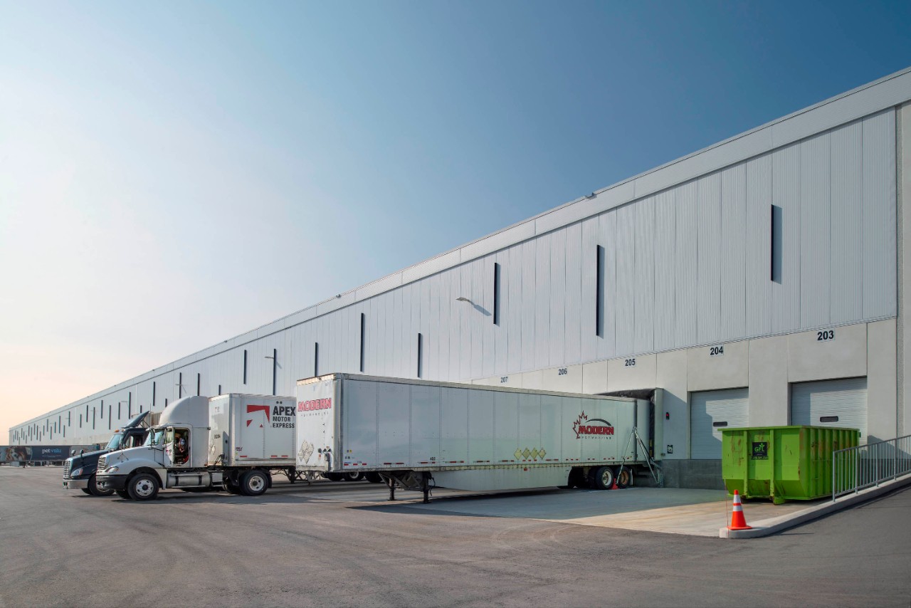 Pet Valu Distribution Center | Kingspan US