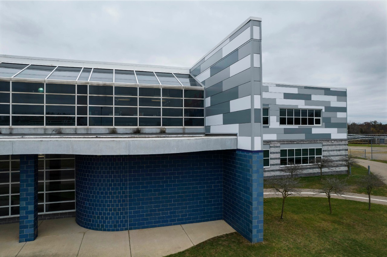 Walled Lake Central High School | Kingspan US