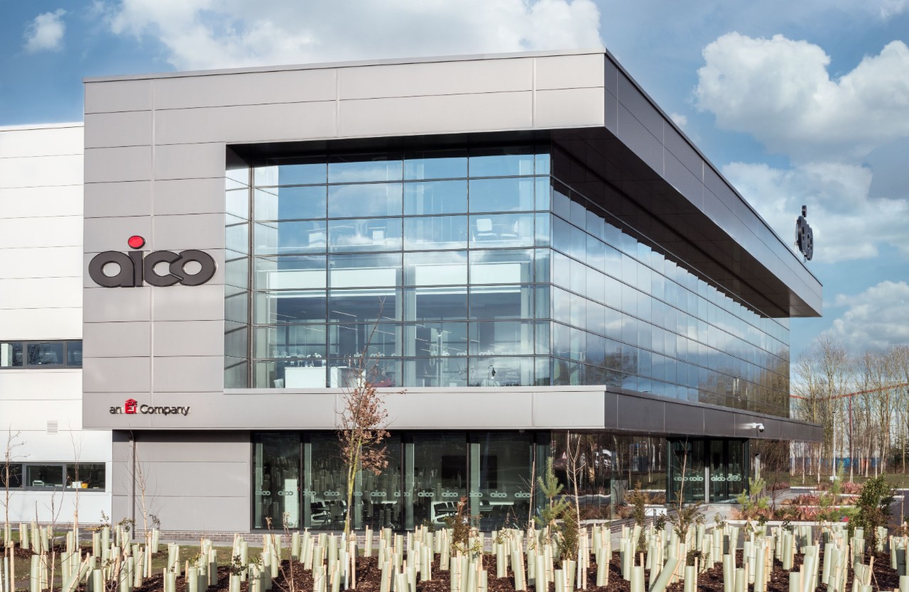 QuadCore Evolution Axis Wall Panel | Kingspan GB