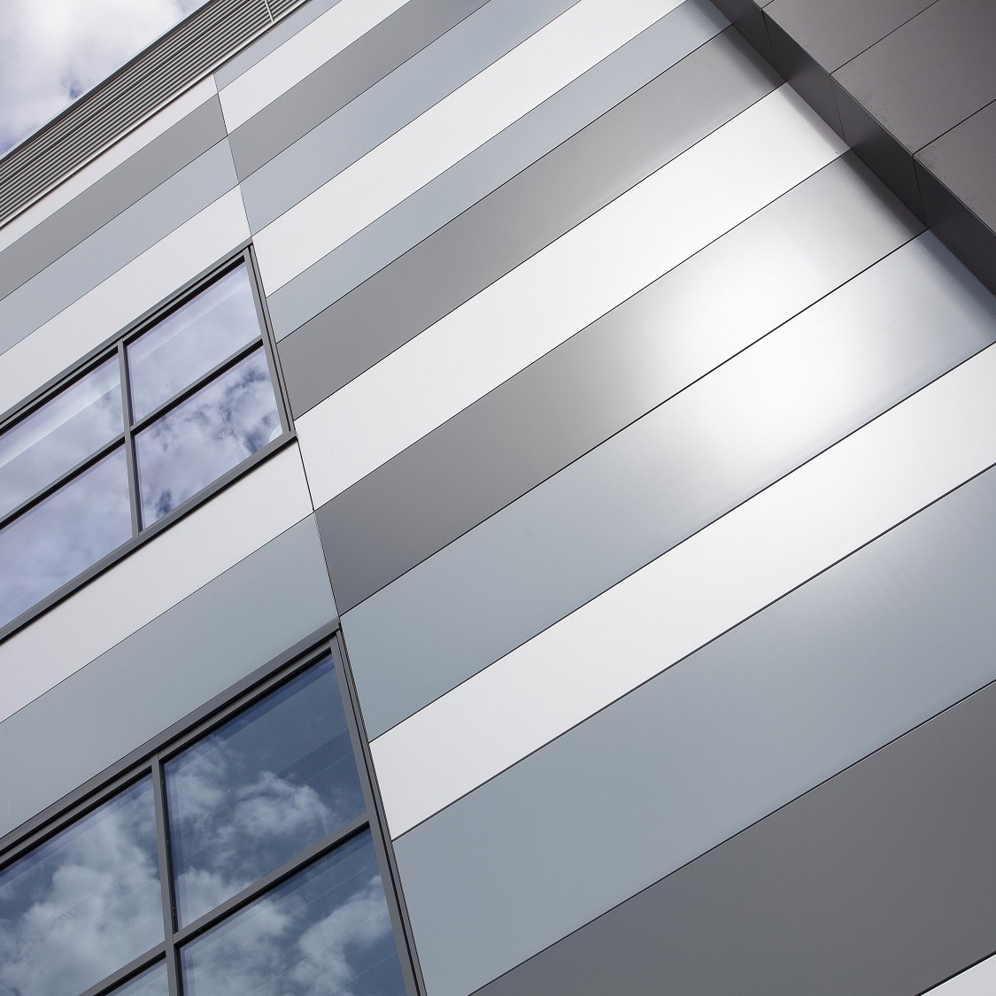 Benefits of Rainscreen Facade Systems | Kingspan GB