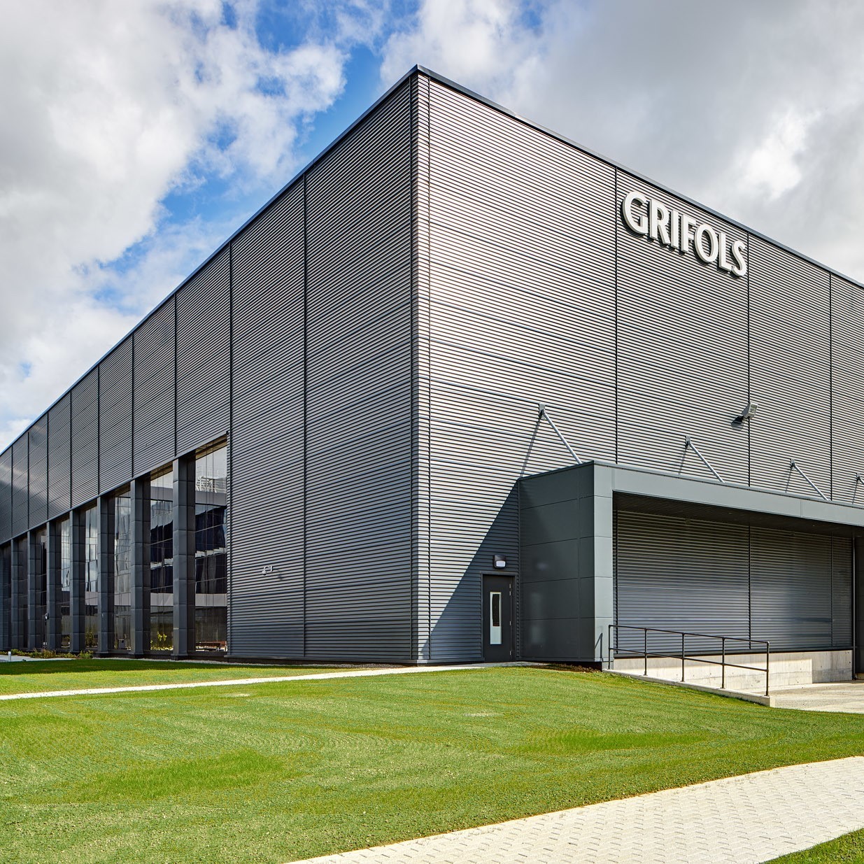 QuadCore Louvre Wall Panel | Kingspan GB