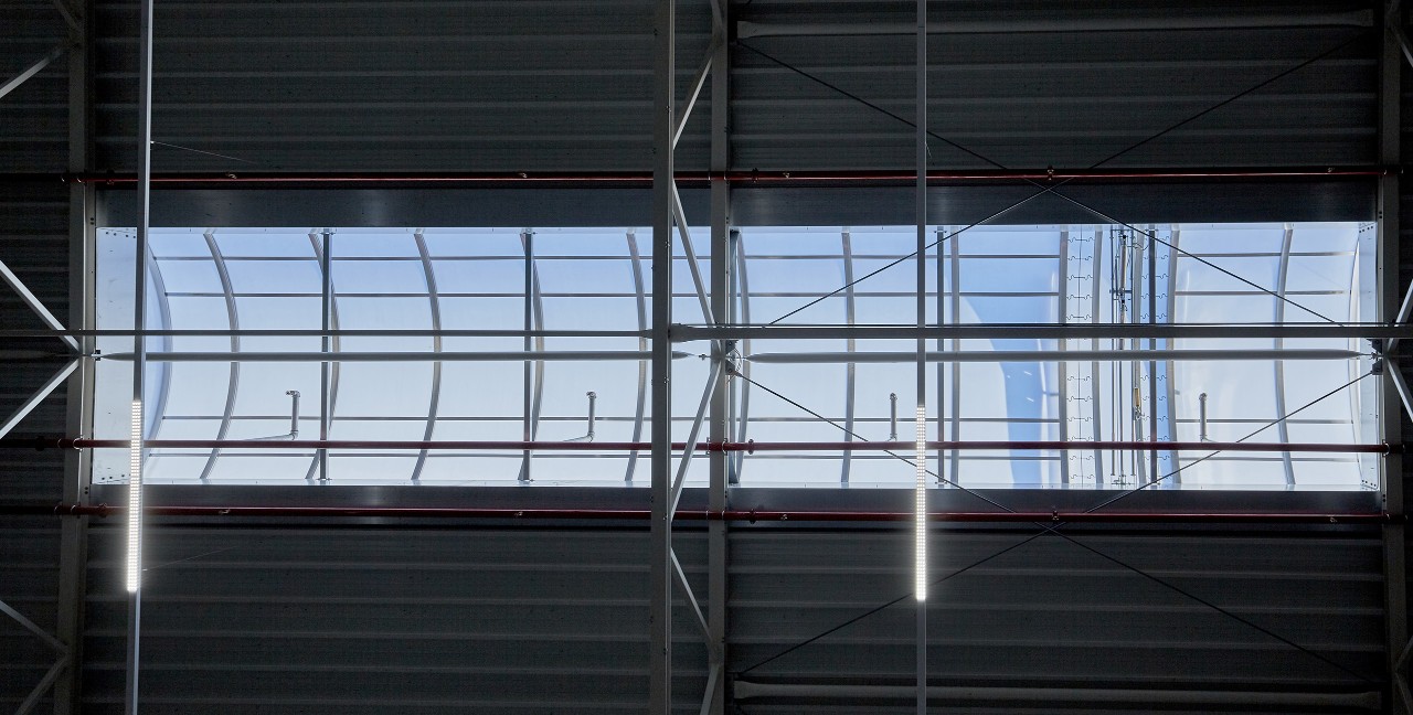 Tageslicht- und Dachsicherungskonzept für DSV Logistiklager | Kingspan DE