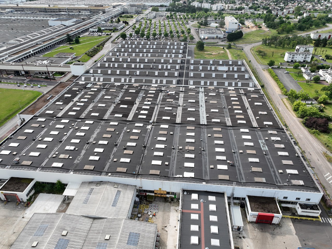 Usine Renault Flins, Aubergenville (78), France | Kingspan FR