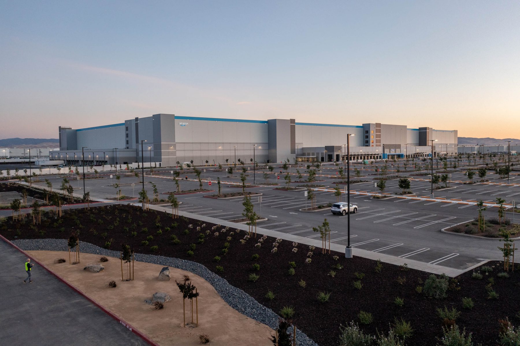 Designing for Distribution Centers | Kingspan US