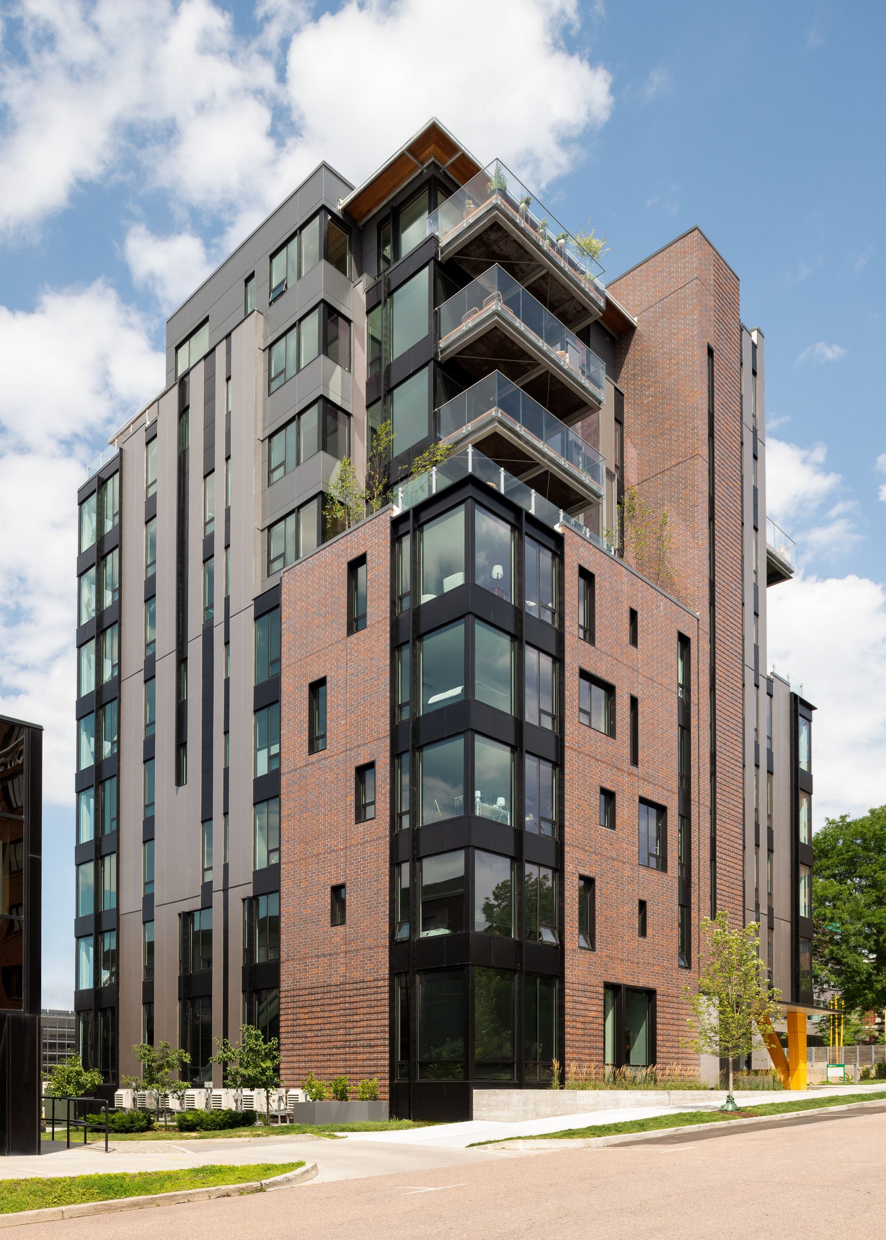 Insulated Metal Panels in Commercial Real Estate: Multifamily Building ...