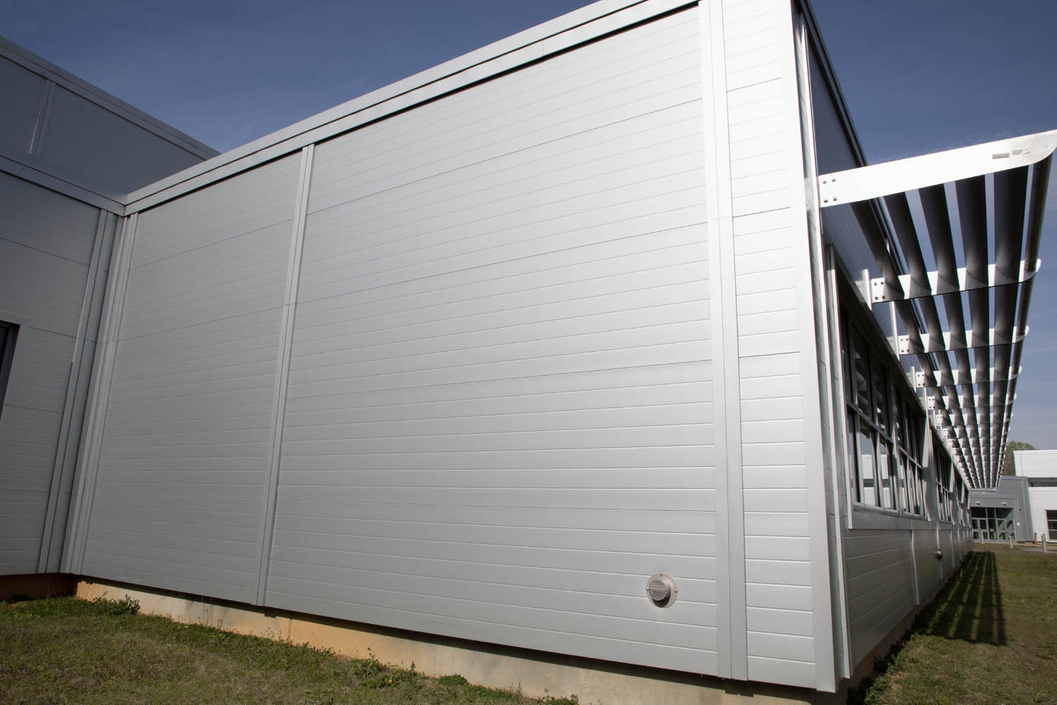 Kingspan Introduces Innovative KS Vektra™ to QuadCore® KS Series ...